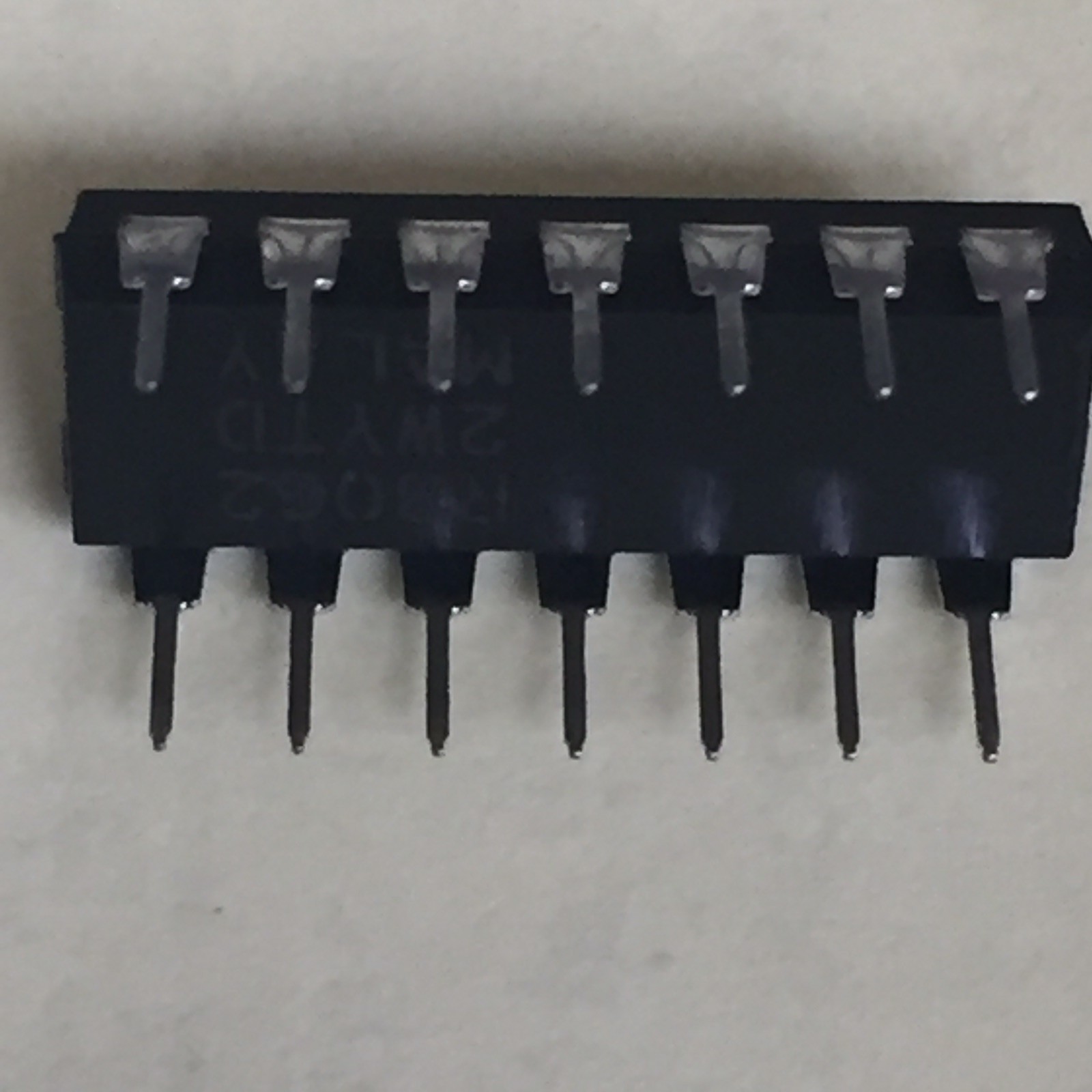 21 X HARRIS CD4002BE - NOR Gate, CD4002, 4 Input, 6.8 mA, 3 V to 18 V ...