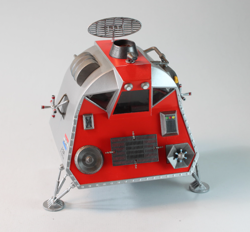 Built model Lost in Space - Space Pod 1/24- preorder | eBay