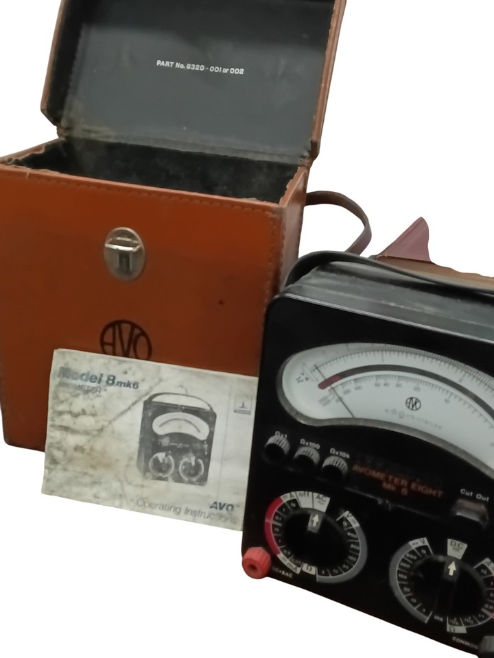 AVO Universal Avometer Model 8 Mk 6 Multimeter with Case and Manual ...