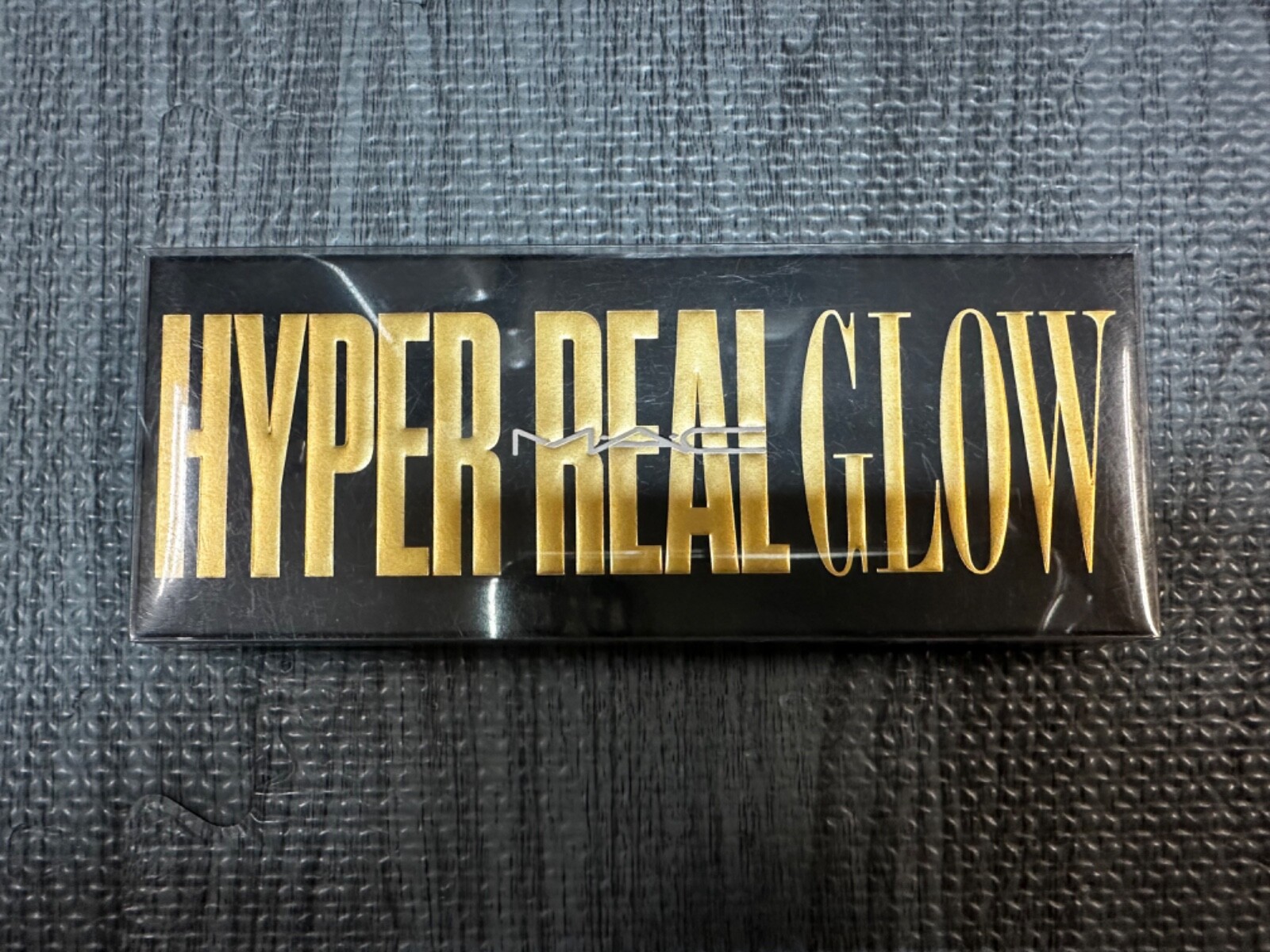 Mac HYPER Glow Highlighter Palette in “keep It Glowing” for sale online ...