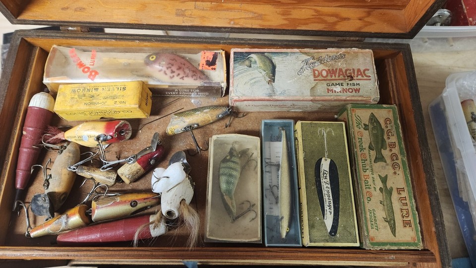 Antique Vintage Tackle Box with Reels And Lures | eBay