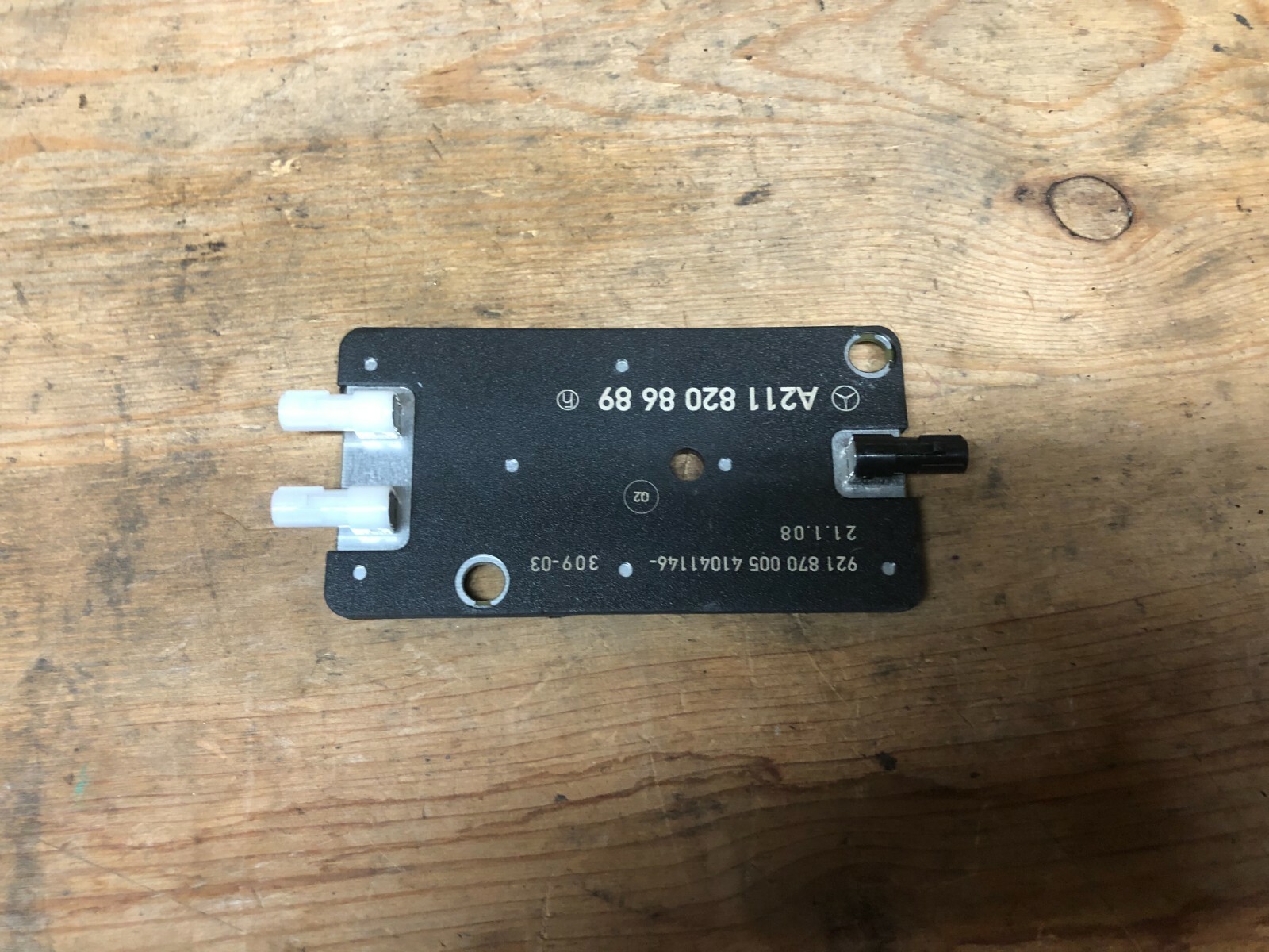 MERCEDES BENZ CLK CLASS OEM 04-09 ANTENNA SIGNAL BOOSTER AMPLIFIER ...
