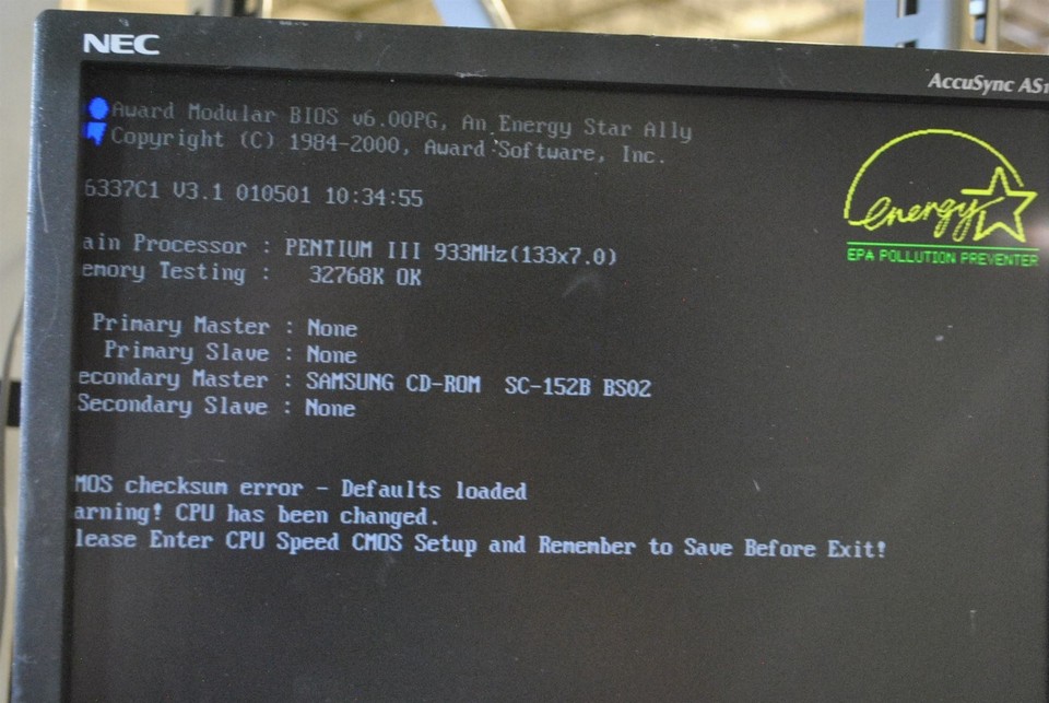 Beige Gaming PC MSI 815EP PRO Intel Pentium III 933MHz 32MB 0HD AGP ...