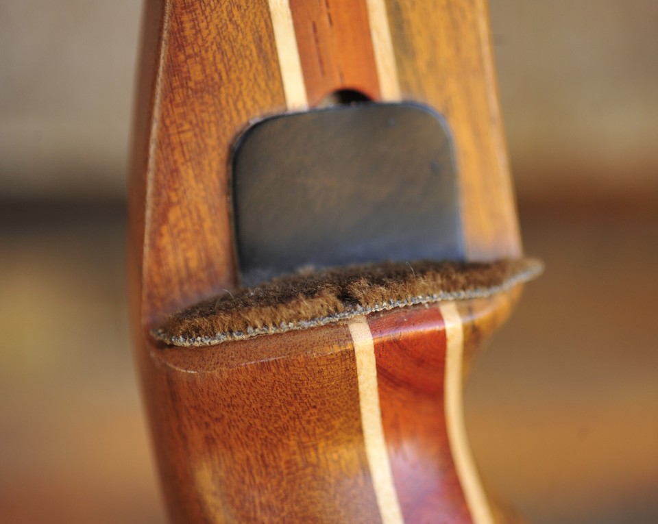 Fuse Intrepid Recurve Bow RH Draw 28" 55# 60” Takedown Pack | eBay