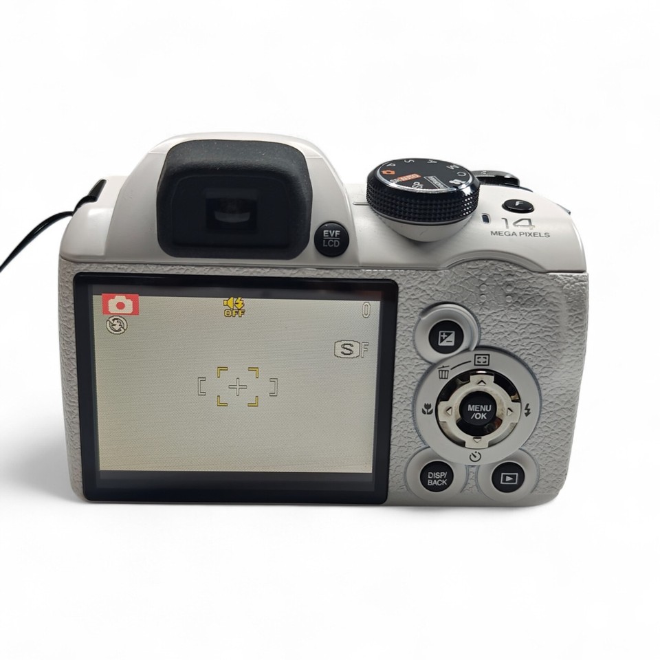 Fujifilm FinePix S4500 14.0MP Digital Bridge Camera (White) 30x Wide ...