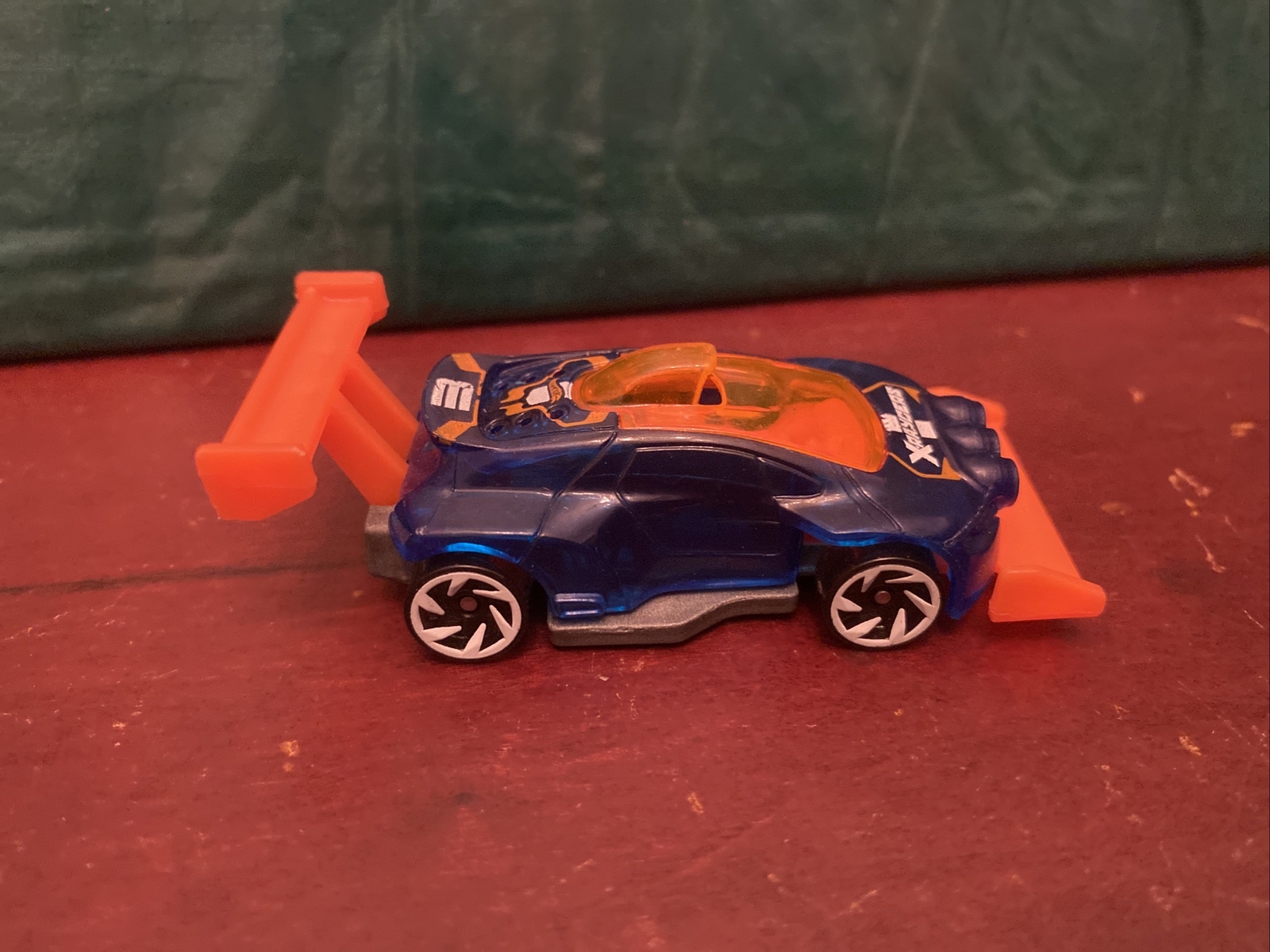 2017 Hot Wheels RISING HEAT X-RAYCERS #3 Blue & Orange Mattel Diecast ...
