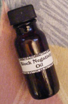 BLOCK NEGATIVITY OIL- Voodoo, New Age, Santeria, Wiccan, Gothic | eBay
