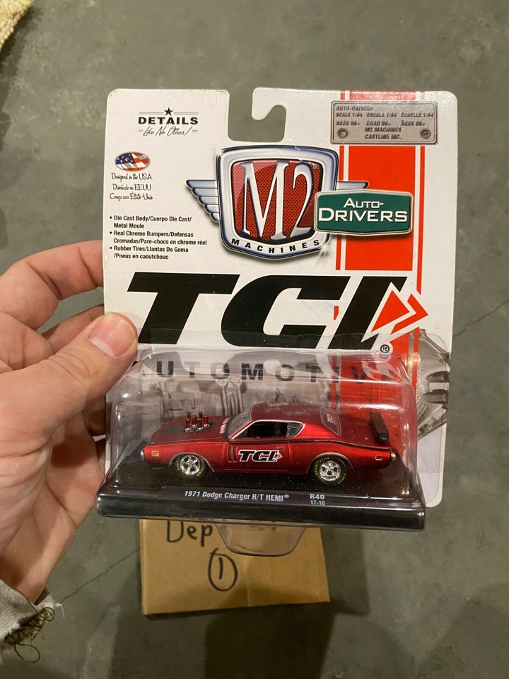 M2 MACHINES VHTF AUTO DRIVERS SERIES 1971 DODGE CHARGER R/T HEMI R40 | eBay