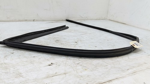 Front Left Door Window Glass Run Channel 2020 Kia Optima 82530-D5000 ...