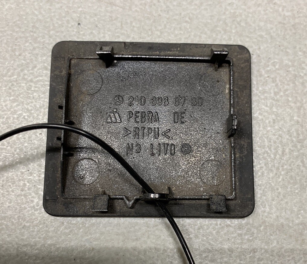 Mercedes-Benz Side Skirt Rocker Panel Jack Plug Cover 2106986730 E320 ...