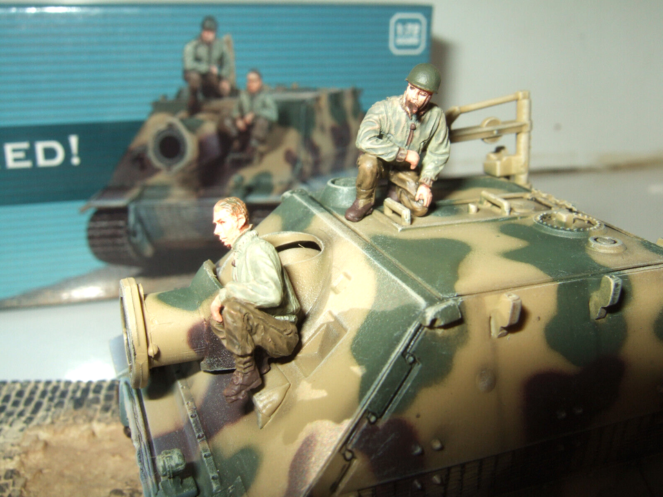 Dragon Armour 60233 "Captured" German Army Sturmtiger & 2 Soldiers ...