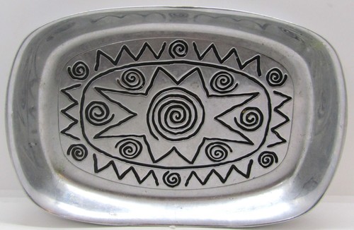Vintage Wilton Armetale Reggae Bread Tray, 9-Inch, Silver, Tribal ...