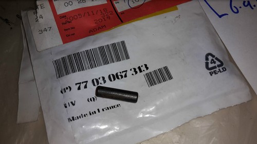 RENAULT MEGANE SCENIC II & MORE STEERING SHAFT PIN GENUINE 7703067313 ...