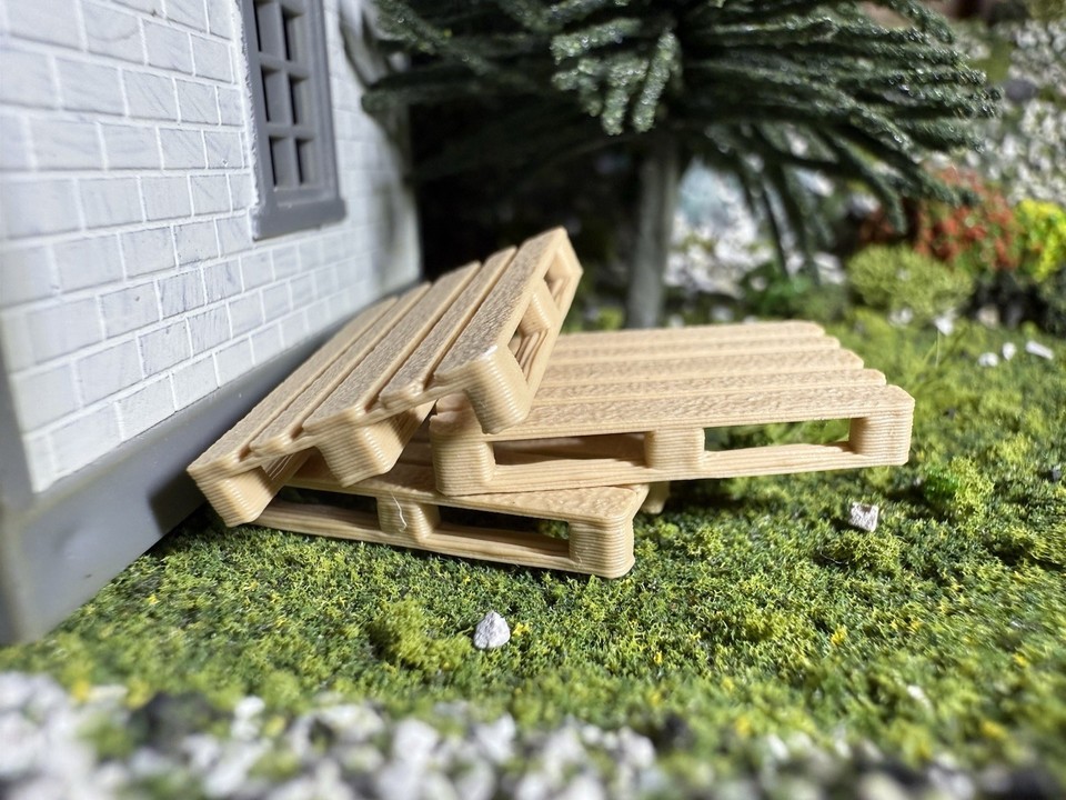 1:48 O Gauge Pallets 10PK - Tan (New wood style) | eBay