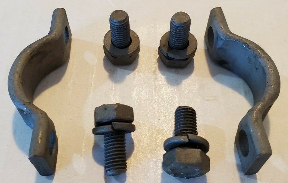 MOPAR U JOINT SADDLE SET WITH BOLTS ALL ENGINES FITS BOTH SMALL & LARGE ...
