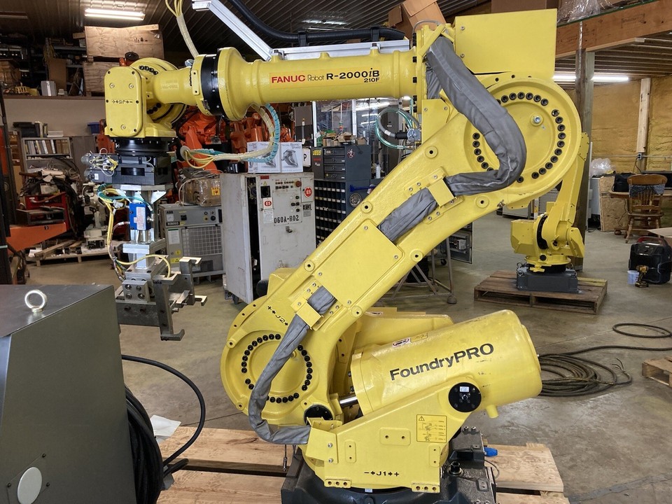 Fanuc R-2000iB/210F, R-30iA Controller, Fanuc R2000iB, Fanuc Foundry ...