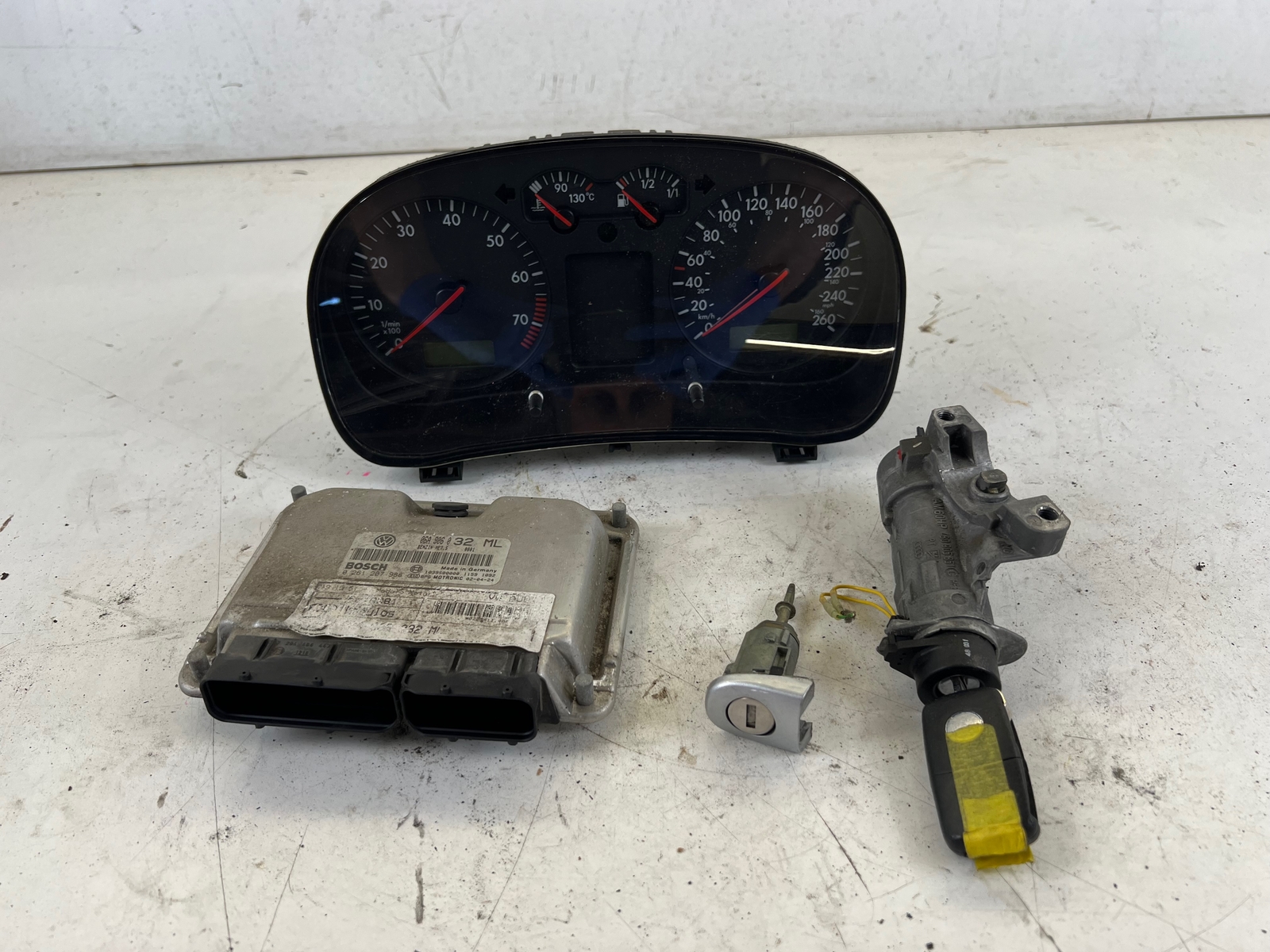 VW Golf GTI 337 Key Lock Set MK4 00-05 OEM 06A 906 032 ML | eBay