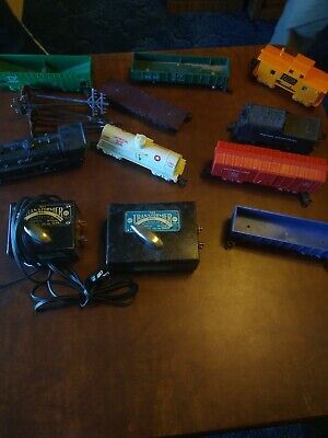 VINTAGE LOUIS MARX TRAIN SET with tracks and transformers. Good used ...
