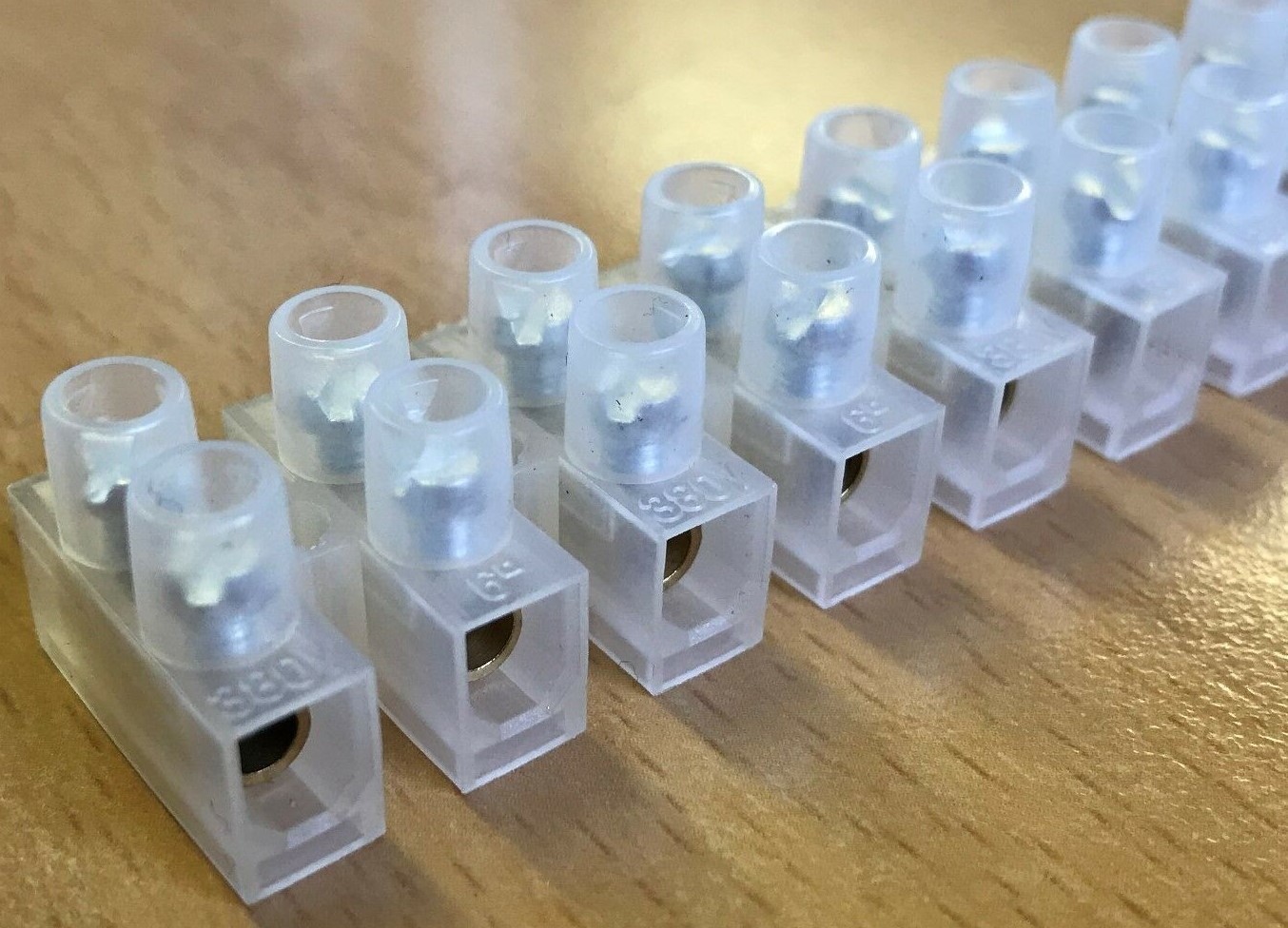 12 WAY CONNECTOR STRIP CHOC BLOCK TERMINAL 5 AMP ELECTRICAL CONNECTION ...