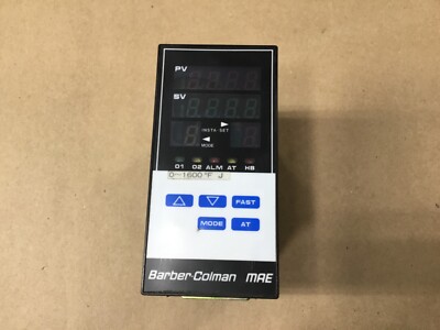BARBER-COLMAN MAE DIGITAL TEMPERATURE CONTROL MAE1-10300-000-5 #19H74RM ...