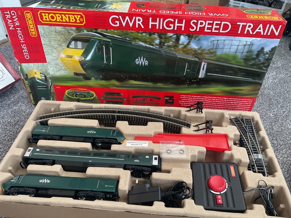HORNBY " 00 " GAUGE GWR HIGH SPEED TRAIN SET UNUSED JOB LOT | eBay UK