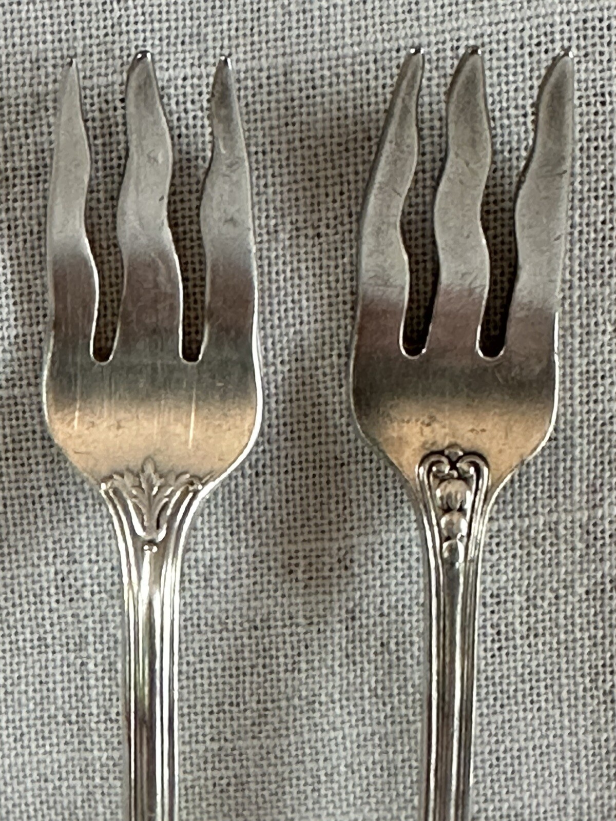 Set of 2 Vintage Pickle Forks Biltmore Rye 1925 & Bowman Hotel 1929 ...