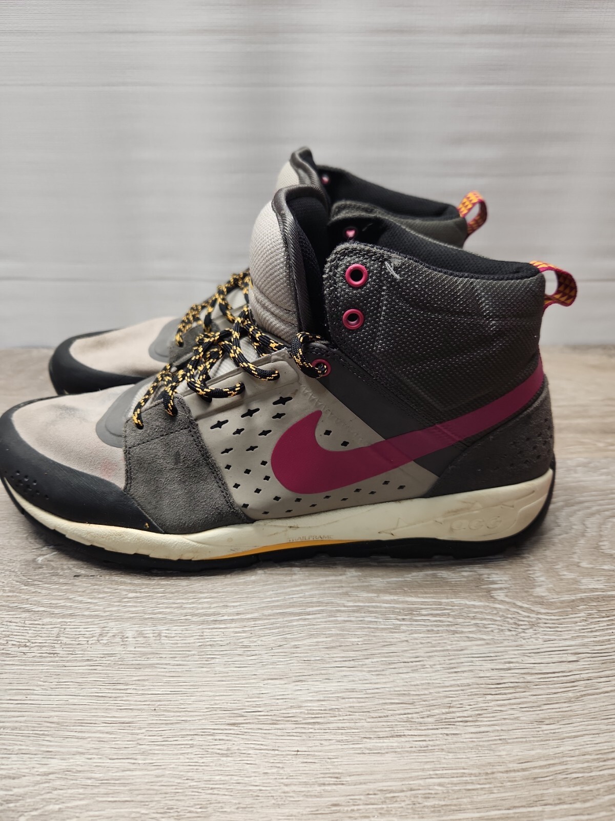 Nike ACG Air Alder Mid Hiking Trail Frame Boots 599660-060 Men’s Size ...