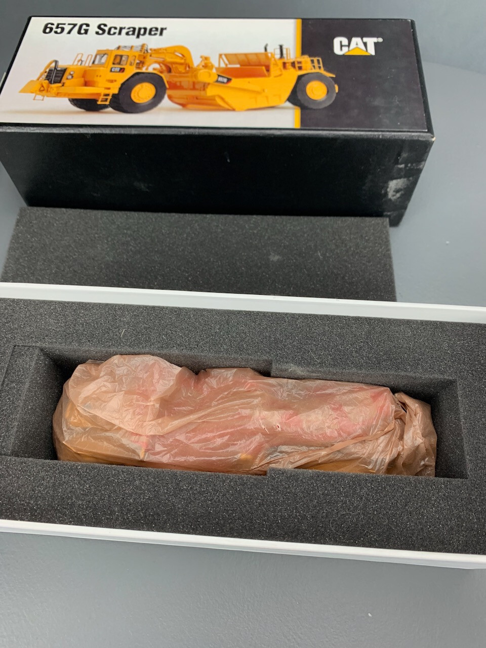 1:87 Classic Construction Models Brass Cat 657G Scraper w/Push Pull ...