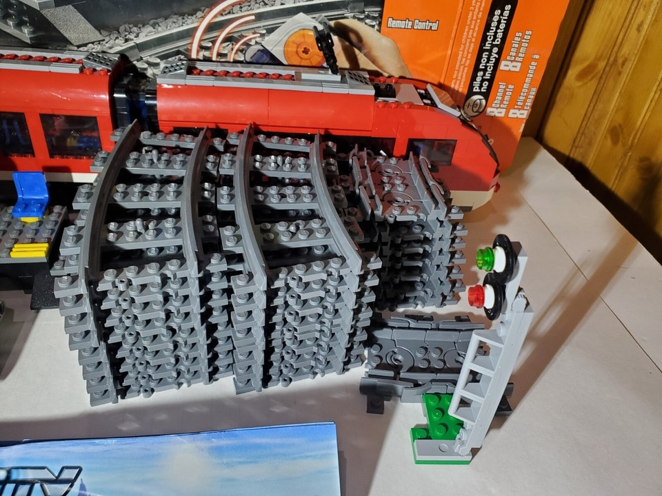 2010 Lego City #7938 Passenger Train Loose Complete Set With Manuals ...