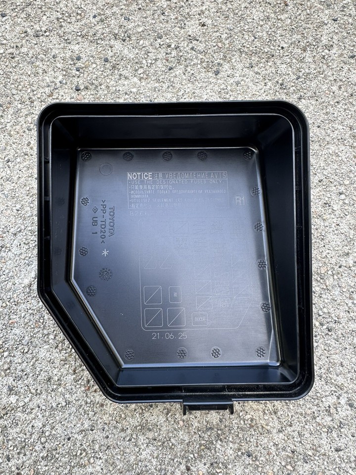 2019 2020 2021 2022 2023 OEM GENUINE TOYOTA RAV4 Cover Relay Block ...