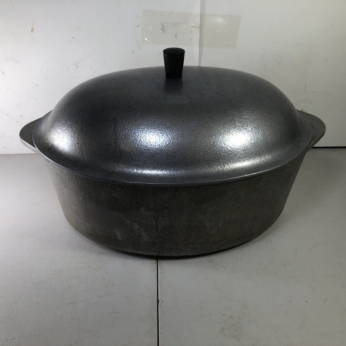 Vintage Club Aluminum Cookware Hammercraft Oval Dutch Oven