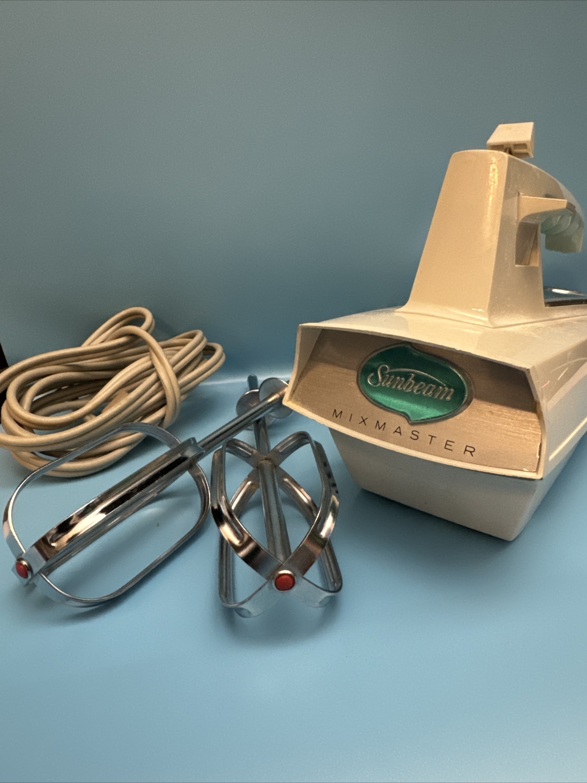 Vintage Sunbeam Mixmaster Ivory Hand Handheld Mixer Tested 3-Speed HMD ...