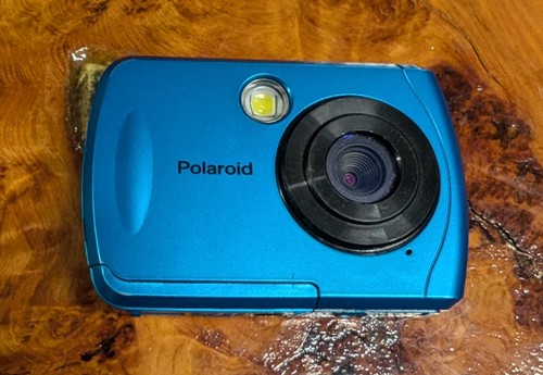 Polaroid 16MP Waterproof Camera Teal 4x Digital Zoom Works PLEASE READ ...