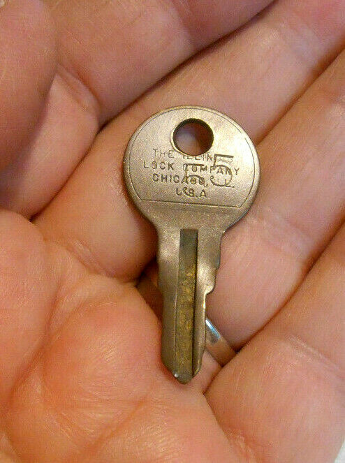Vintage Old Antique Double Sided Illinois Lock Co Chicago USA Brass Key ...