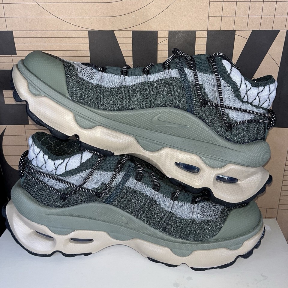 NEW Nike Air Max Flyknit Venture Vintage Green NBY FD2110-300 Womens 11 ...
