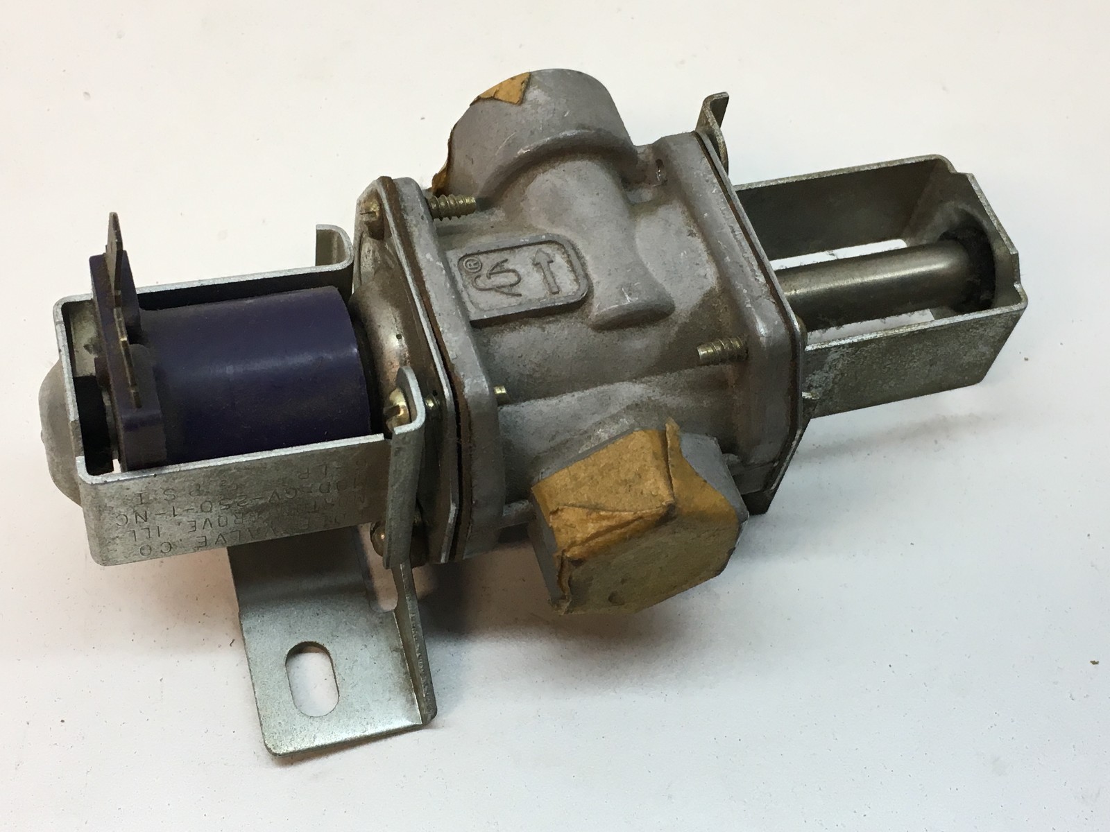 Dole Valve Co. GV-250-1-NC Gas LP Valve 1/2PSI - NEW old stock | eBay