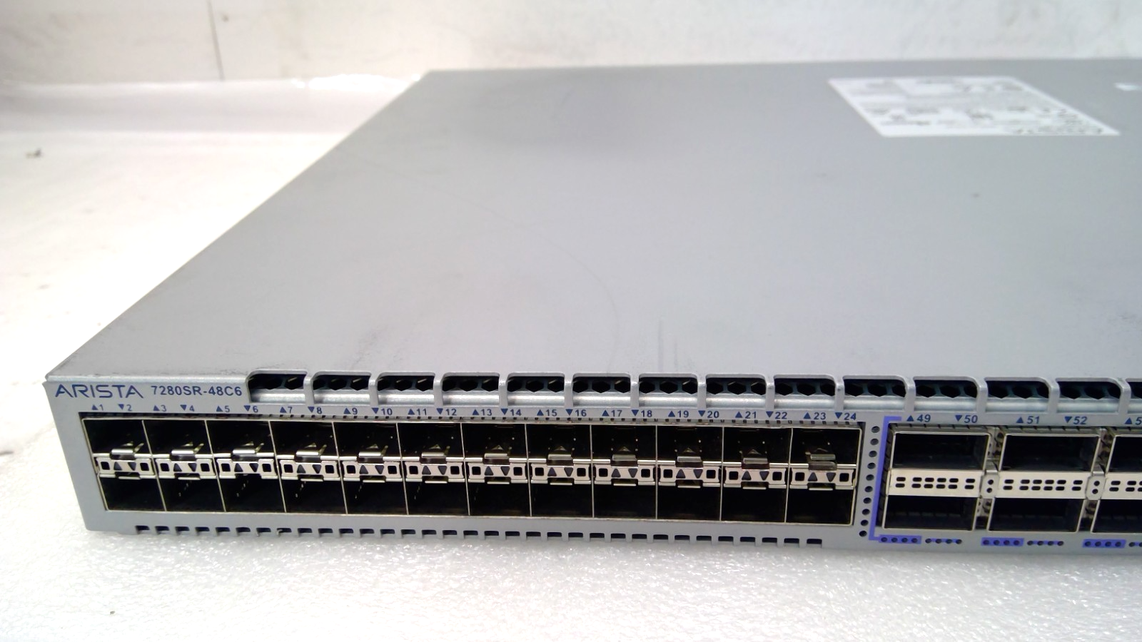Arista 7280R series DCS-7280SR-48C6-F Switch 48x10GbE SFP+ 6x100GbE ...