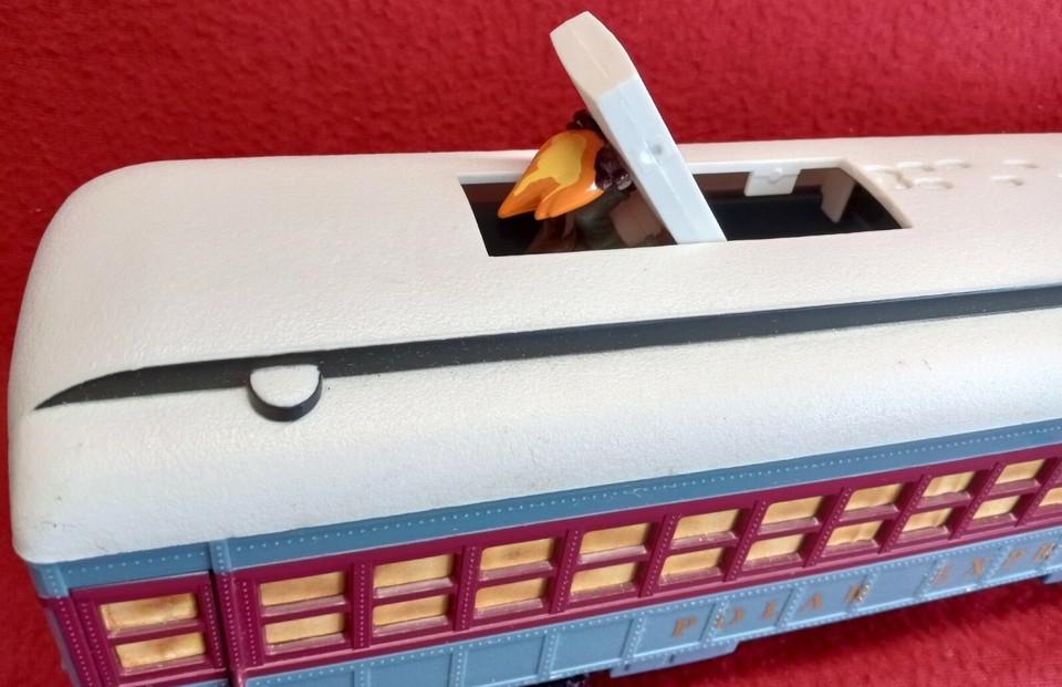 THE POLAR EXPRESS Hobo Passenger Caboose - LIONEL 7-11022 G Scale 14 ...