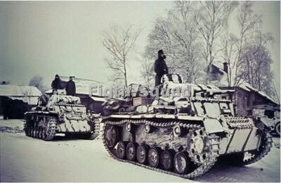 WW2 Picture Photo Russia 1941 German tank Panzer III winter camouflage ...