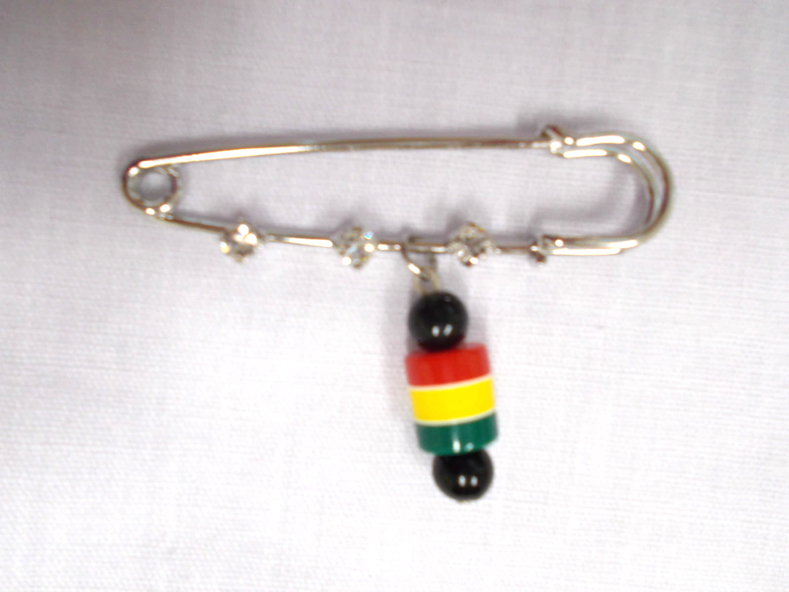 2" BROOCH 3 CRYSTAL SAFETY PIN w REGGAE MUSIC RASTA COLOR BEADED ...