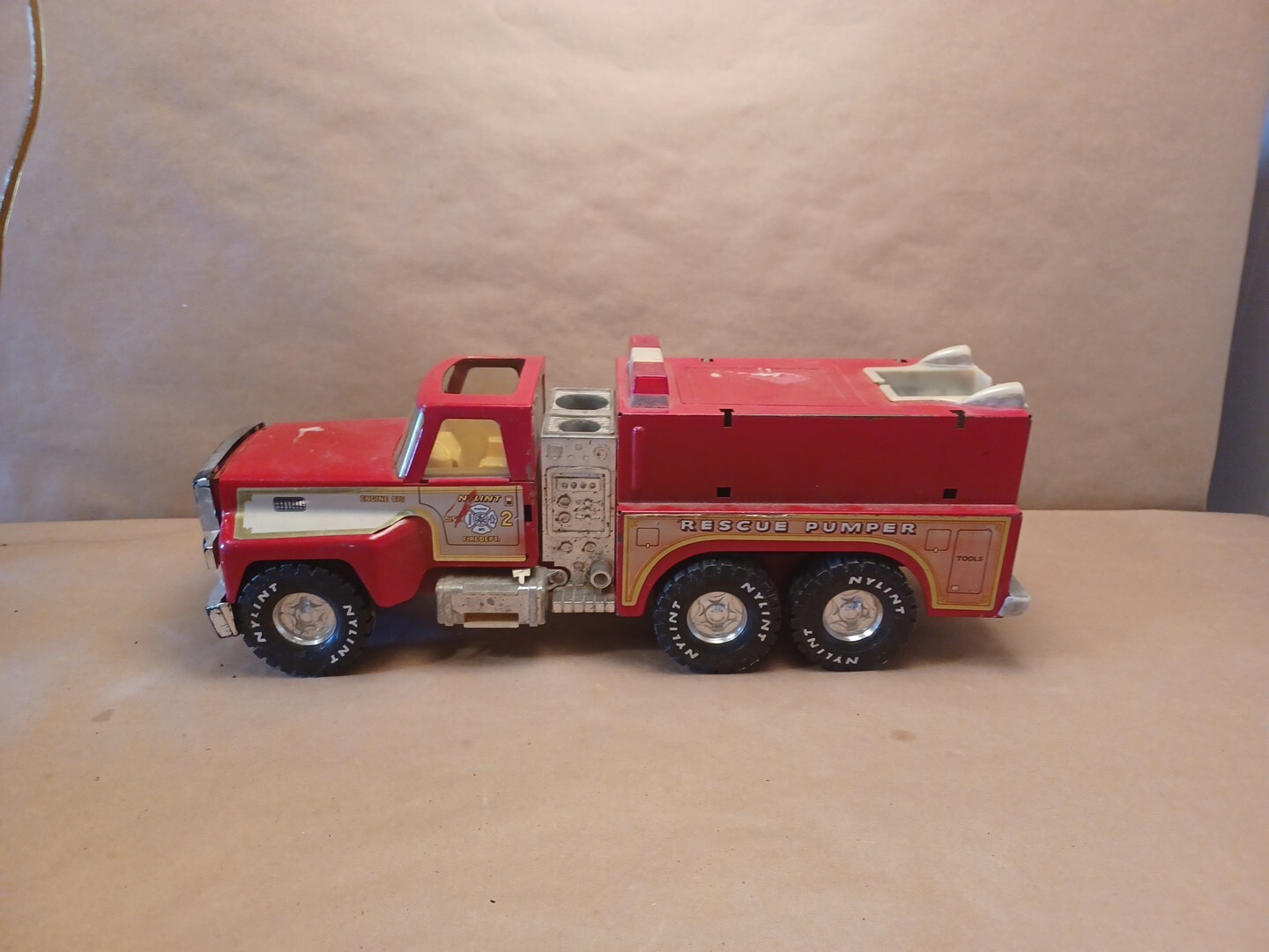 Vintage Nylint Rescue Pumper Fire Truck No 875 Pressed Metal Ford 17 ...