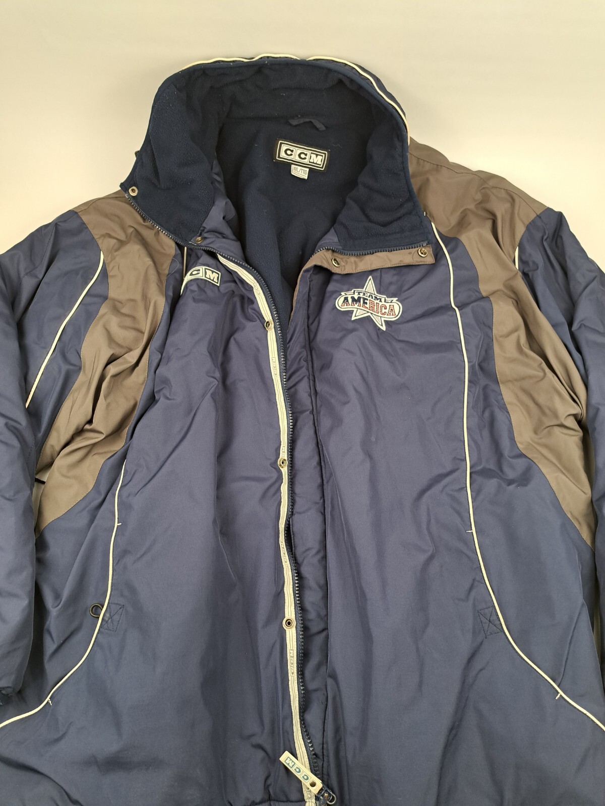 CCM Team America ice hockey team mens jacket Size XXL - Gem