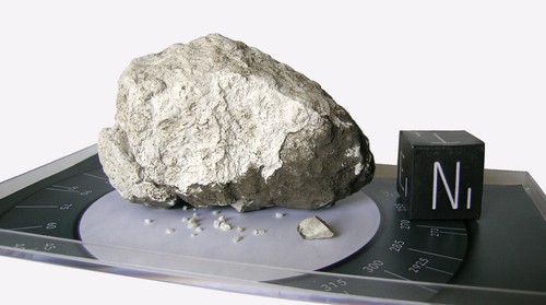 Apollo 15 Lunar GENESIS ROCK Replica w/Meteorite Scale Cube, JSC1A ...