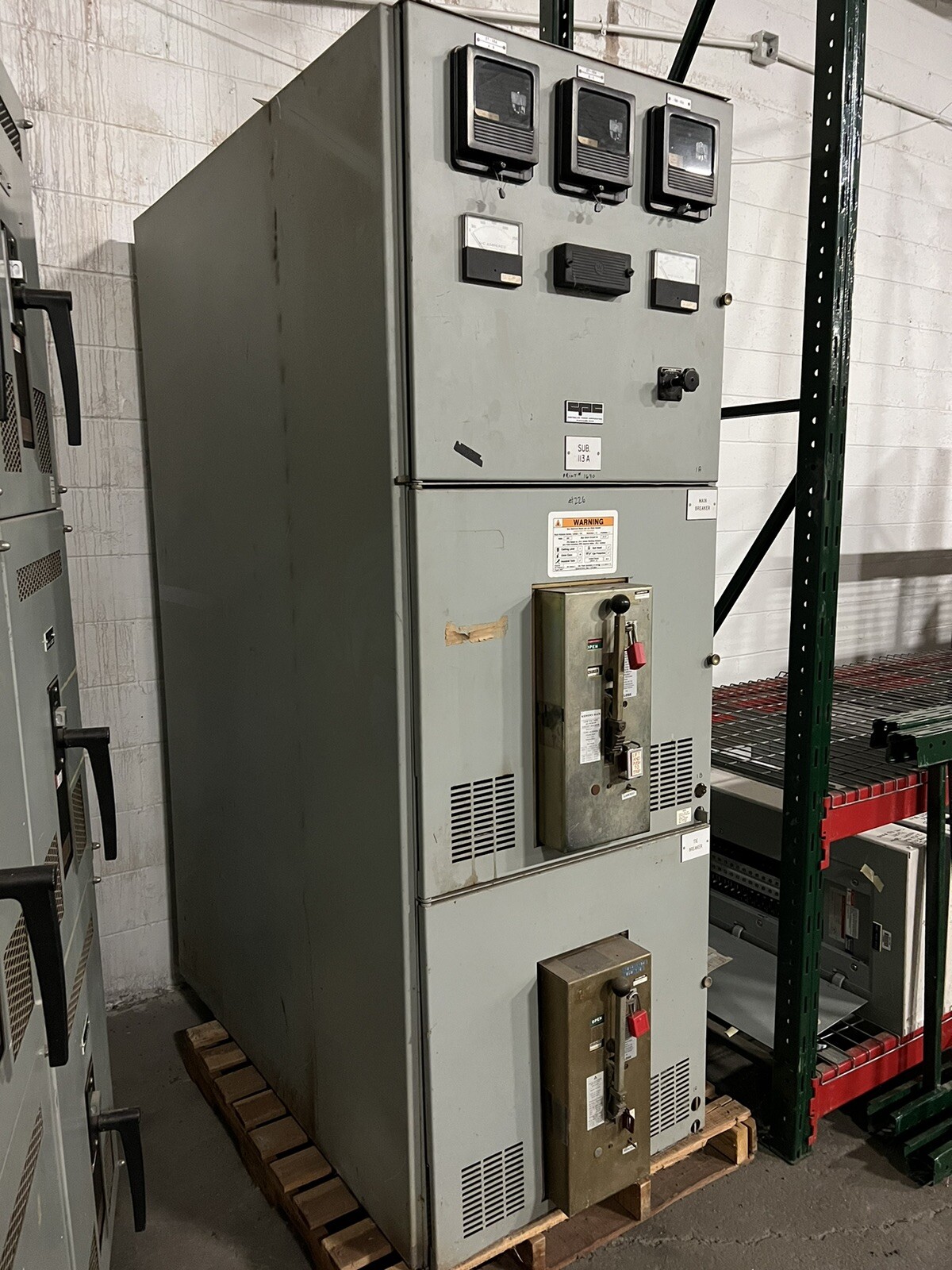 Siemens-Allis LA-3000A 3000A Main and Tie Single Section Switchgear | eBay