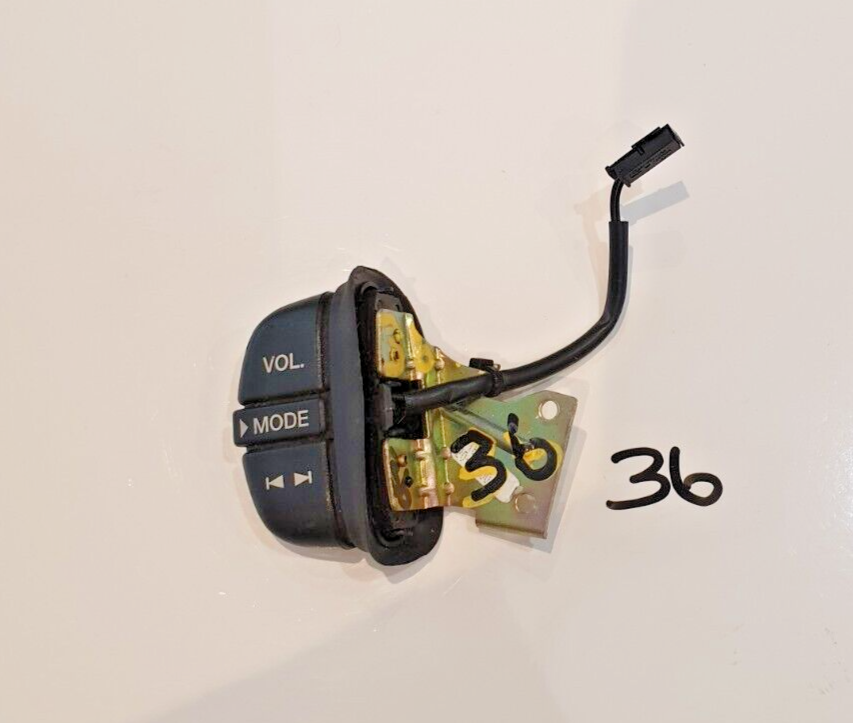 Freelander 1 1998-02 models Steering Wheel Audio Control Switch (36 ...