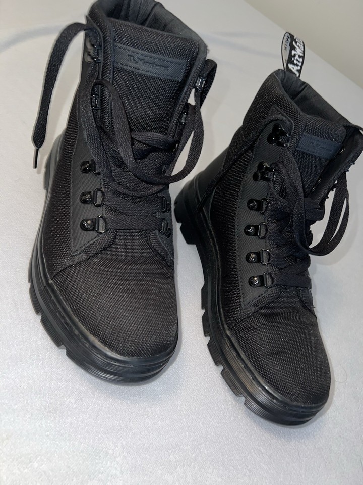 Dr Doc Martens Combs Combat Boots Women’s UK 7 US 9 *Barely Used* | eBay