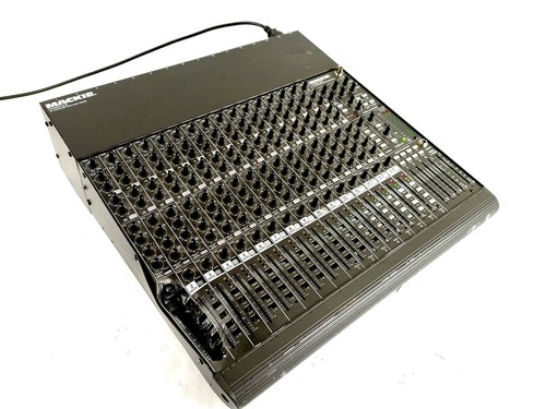 Mackie CR1604-VLZ 16-Channel Mic/Line Audio Mixer Mixing Board Console ...