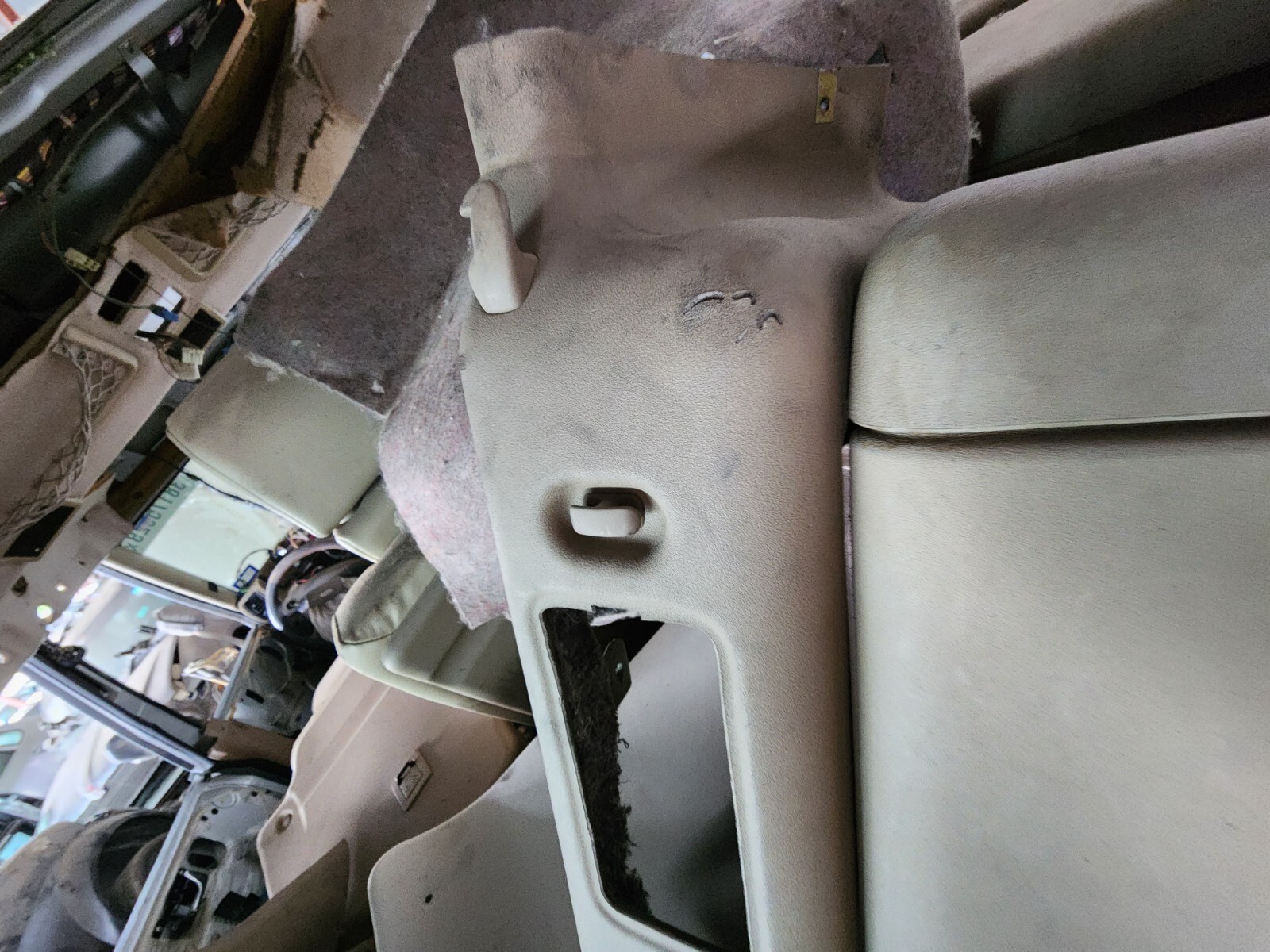 1999-2004 Land Rover Discovery II Rear Left Trunk Interior Panel ...