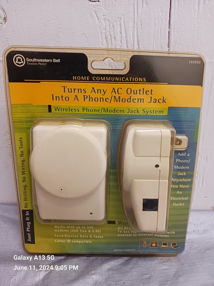 Southwestern Bell Wireless Phone/Modem Jack System for AC Outlet S60900 ...
