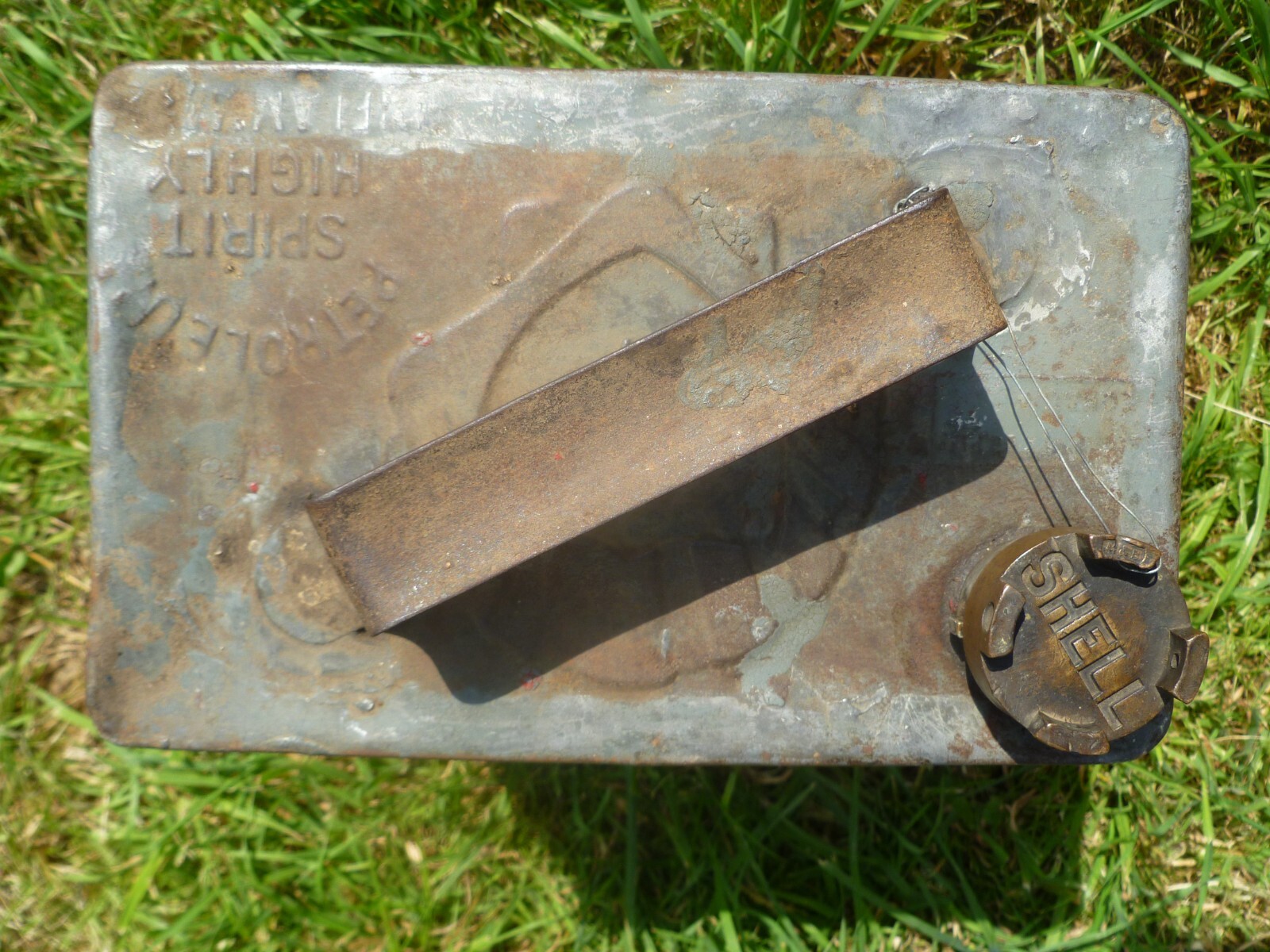 Classic Vintage Shell Motor Spirit 2 Gallon Petrol Can with Brass Shell ...